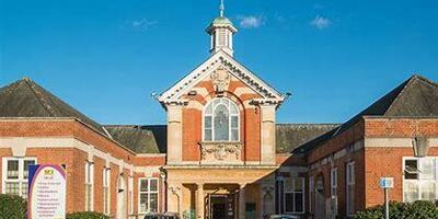 Welcome to Flamstead End School